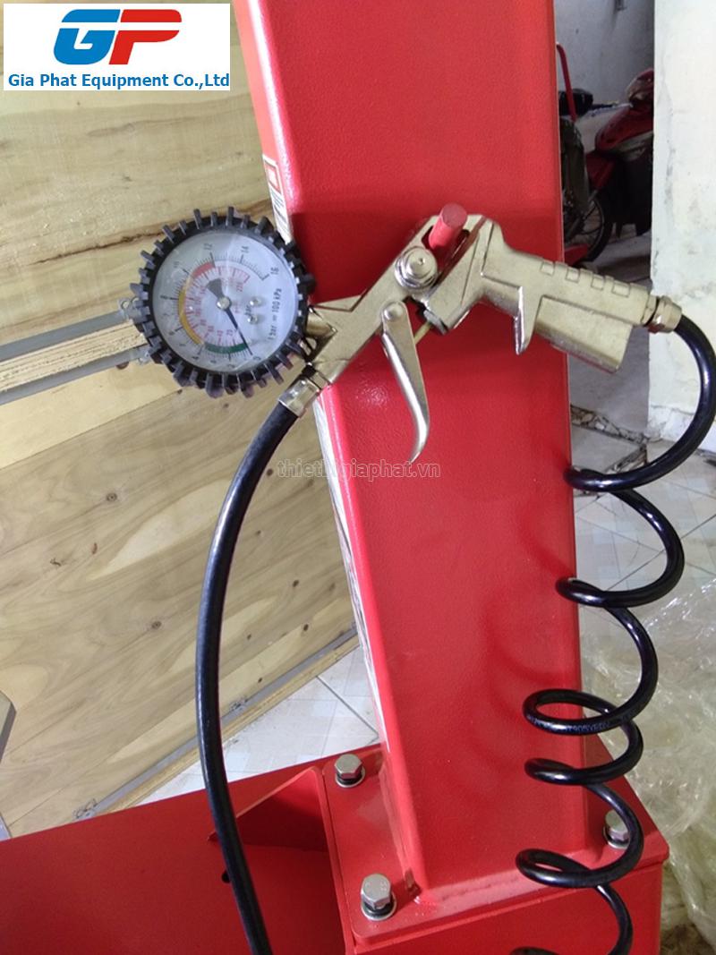 Máy Tháo Lốp Xe Máy, Ô Tô Romar - Máy Tháo Vỏ Giá Rẻ Và Uy Tín